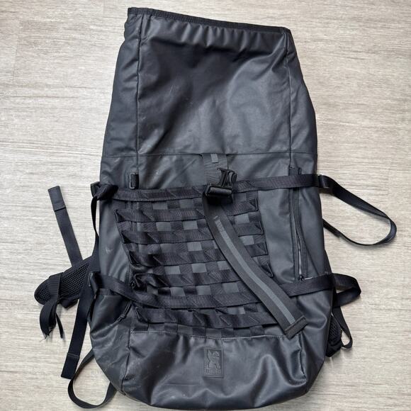 Chrome | Bags | Chrome Barrage 22l Messenger Backpack Black Outdoor ...